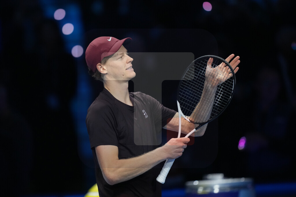 Italijanski teniser Janik Siner plasirao se u finale završnog mastersa u Torinu - Tanjug