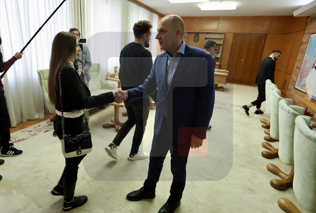 Medicinski radnici posle rada u inostranstvu: Nigde nije kao kod kuće ...