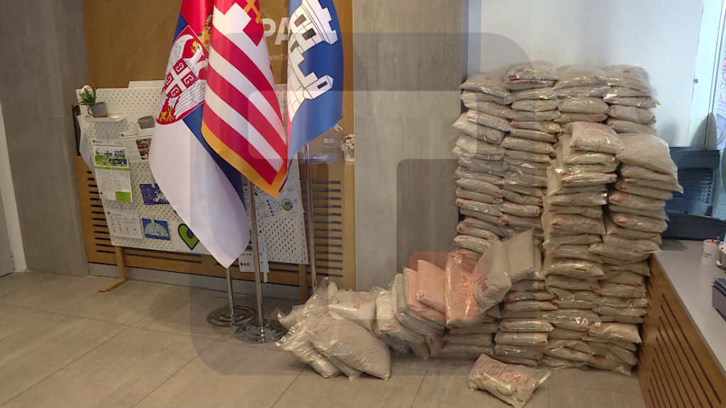 Bojić: Stari grad za sedam dana podelio 3.650 kg soli, najviše ...